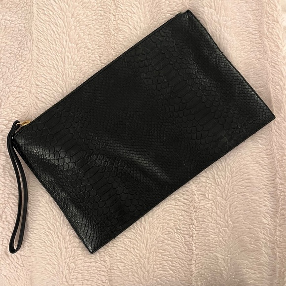 Zara | Bags | Zara Croc Embossed Zip Clutch | Poshmark
